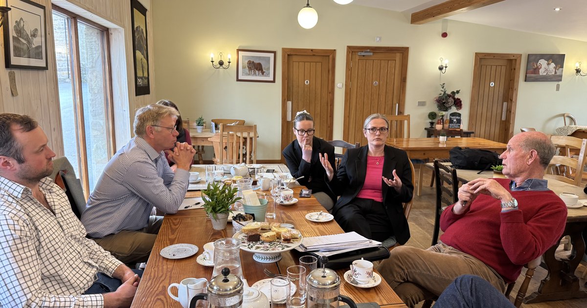 Cyfarfod Aelodau gydag AS Lizzi Collinge • CLA